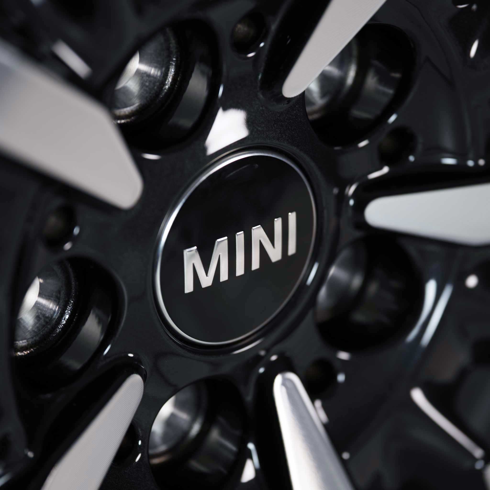 Mini 988 Eternal Spoke Alloys - 19" - Alloy Wheels Direct